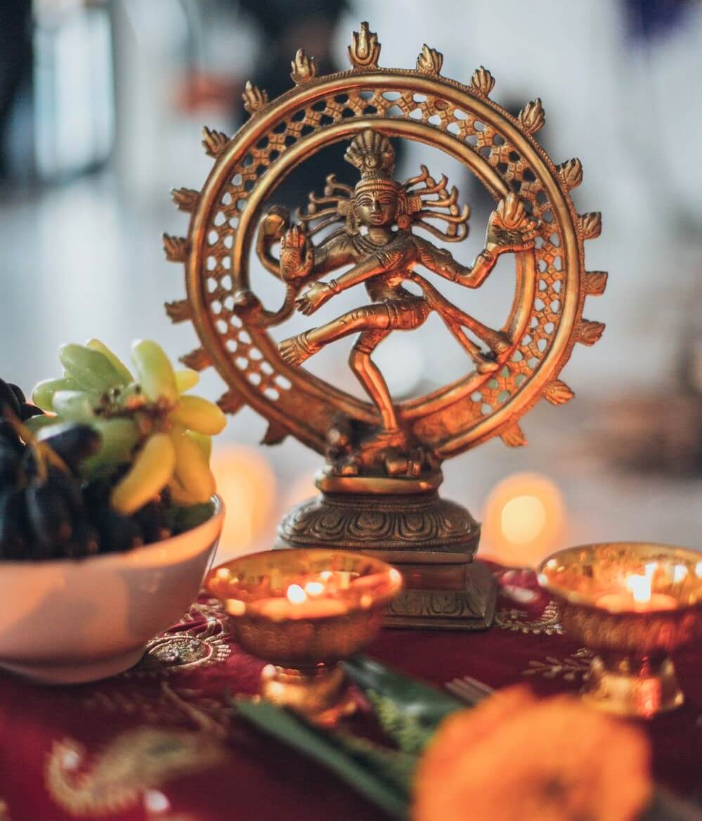 Where to place shiva statue at home - 4 Best Rules - The Stone Studio