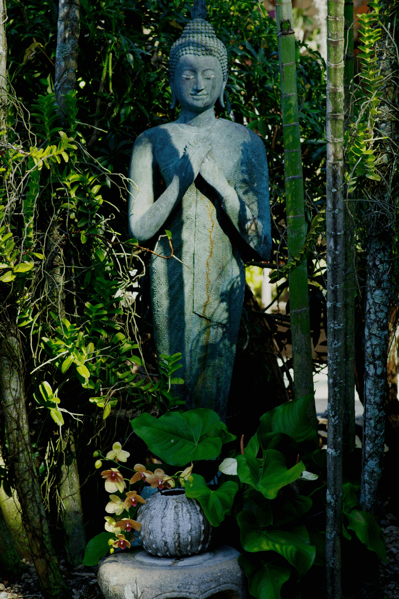 Stone vs Fiber Statues: 5 Best Comparison - The Stone Studio