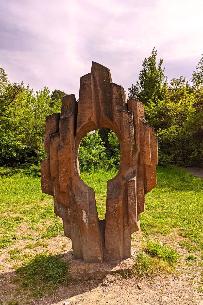 Garden Statue Ideas: 4 Best Initial Tips - The Stone Studio