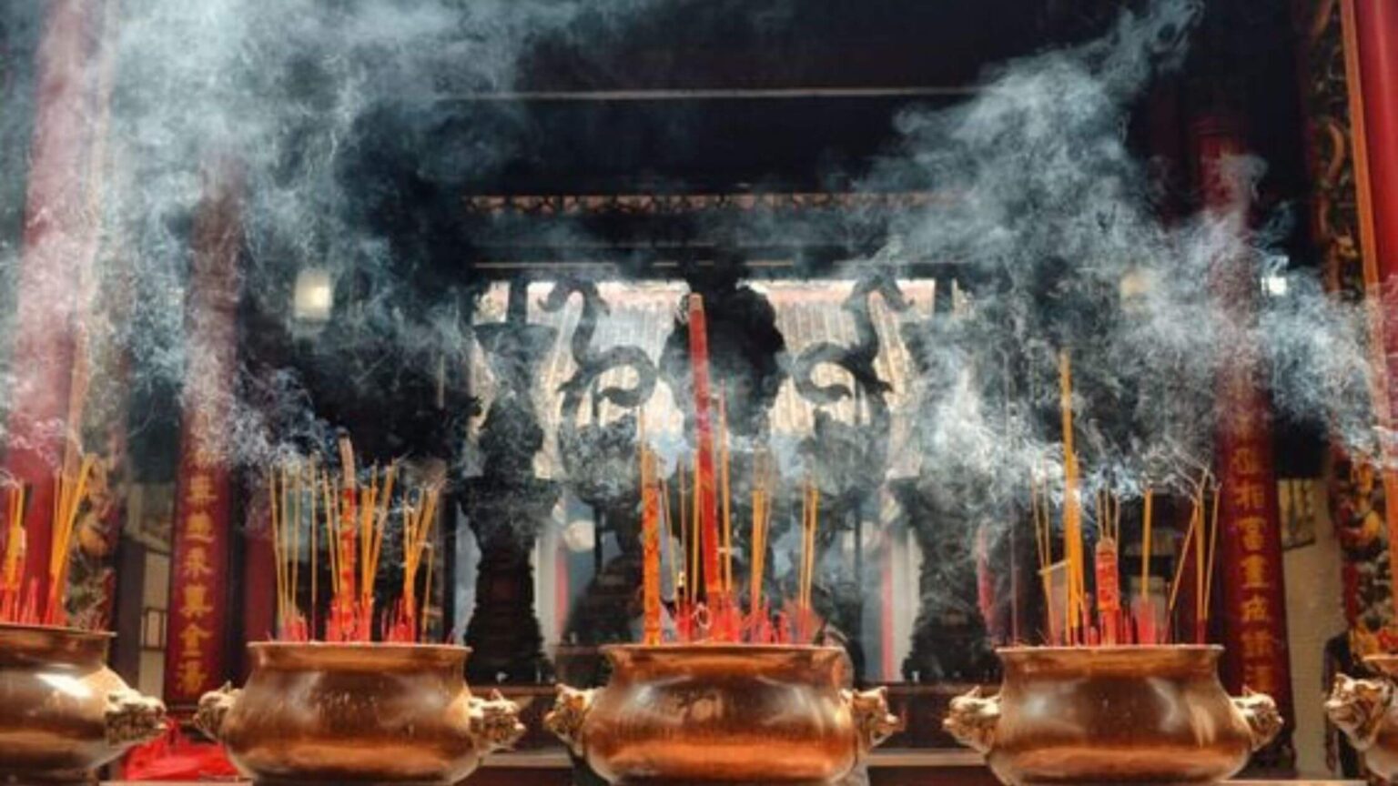 Relics of Buddha: 3 Types & Significance - The Stone Studio