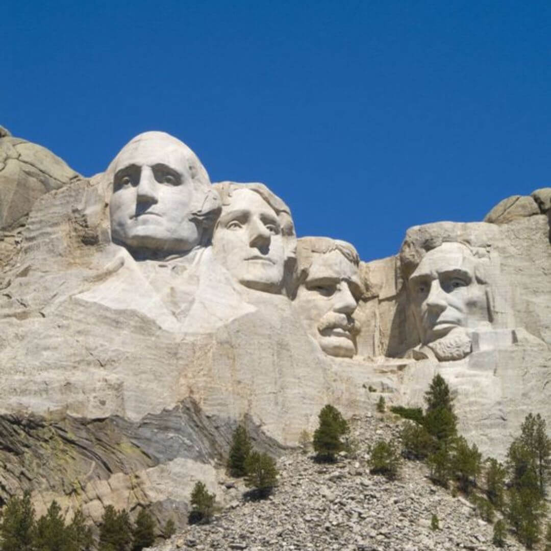 Iconic Stone Statues Around the World - The Stone Studio